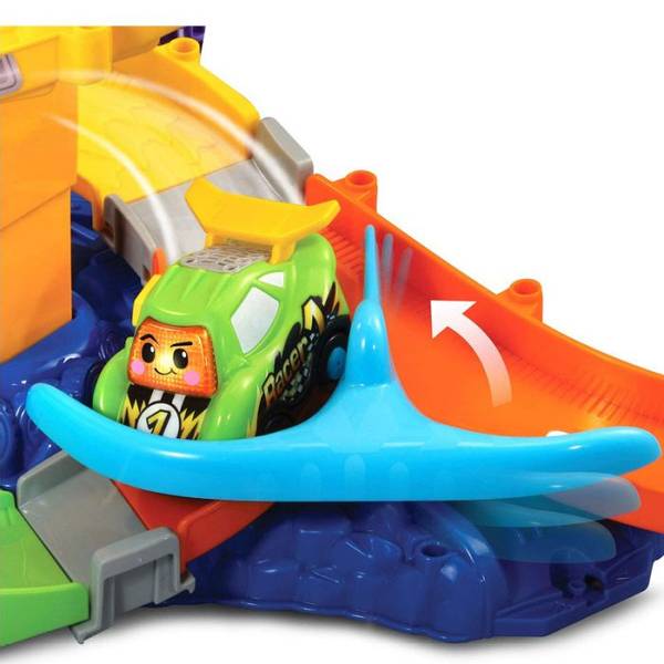 Vi har lekebiler og kjøretøy til små og store med rask levering i fra vårt lager i Norge ...